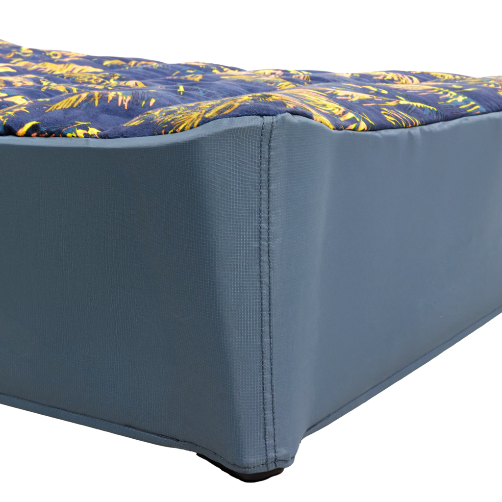 Mt. EverRest™ Insulated Dog Cot Cover | Ruffwear UK